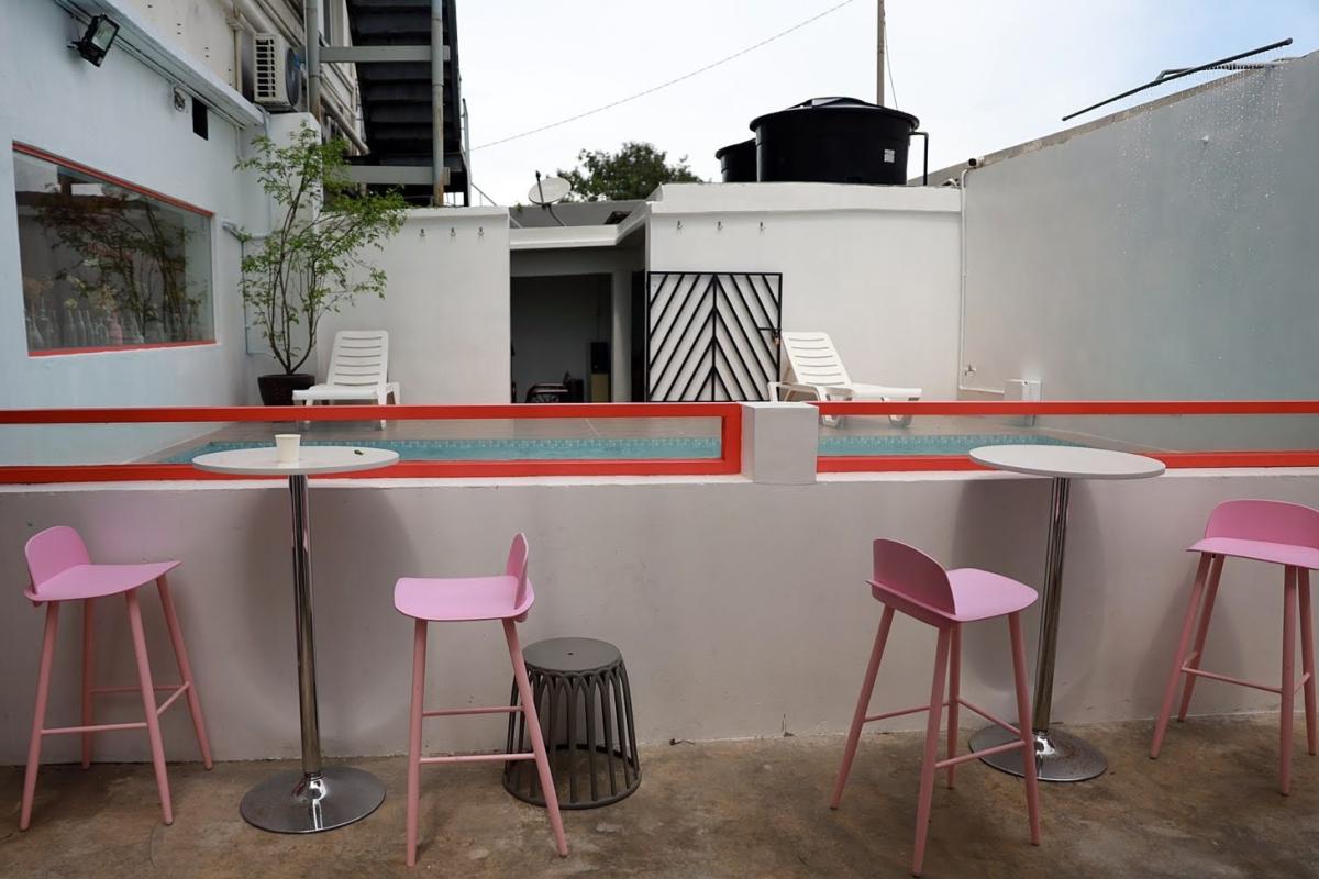 Cafe With A Pool Hidden Behind A Vending Machine! | My Weekend Plan