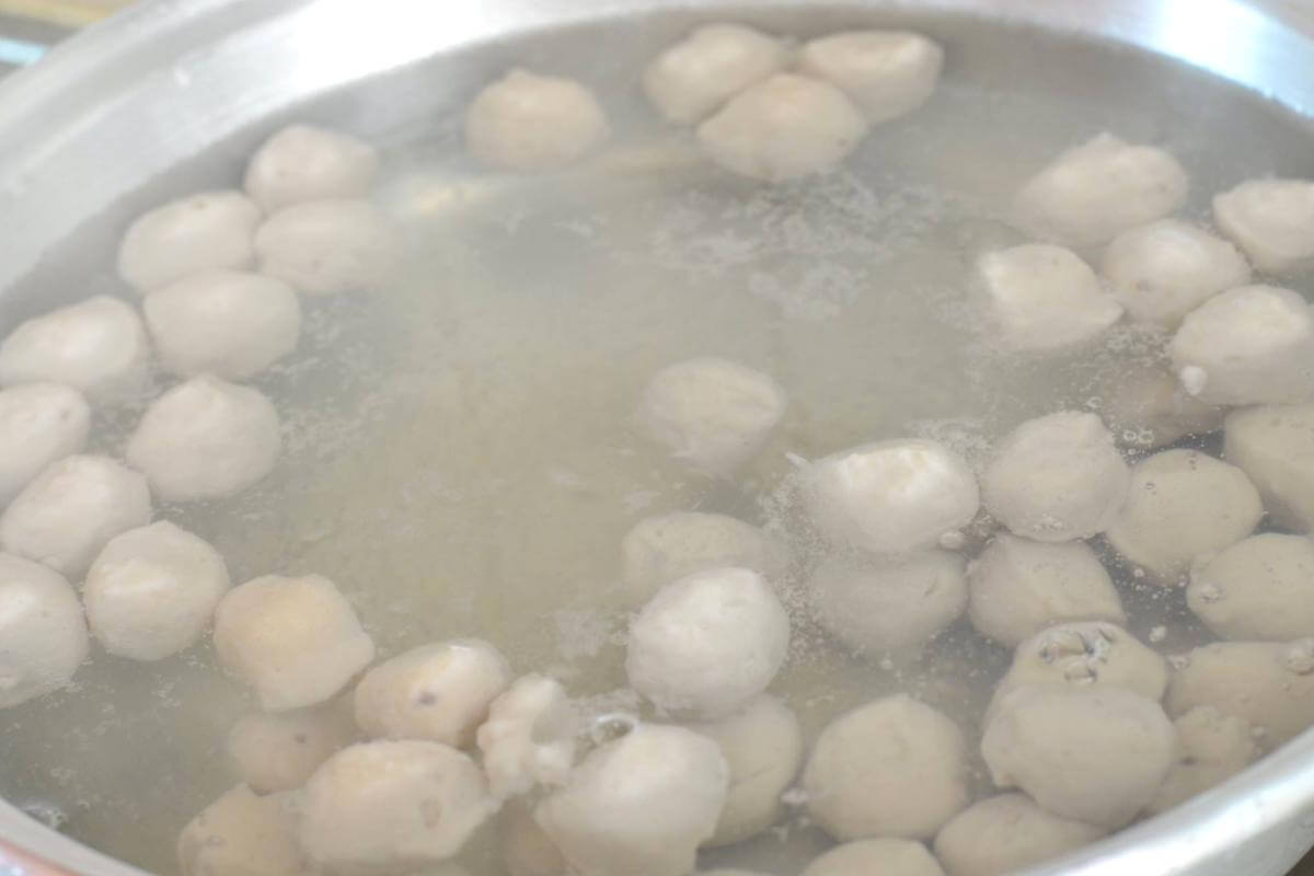 See How Easy It Is To Make Homemade Fish Balls!
