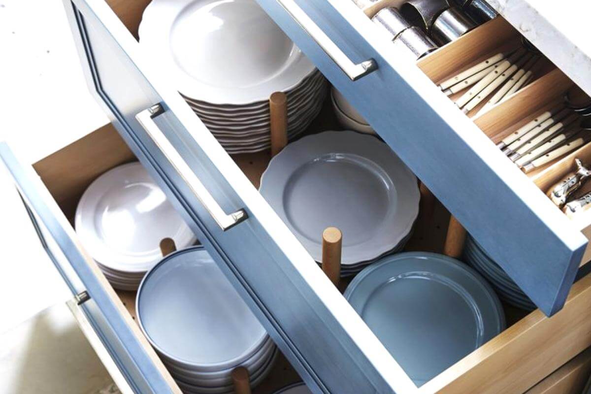 How to Store Your Dishware The Right Way | Best Dish Storage Tips