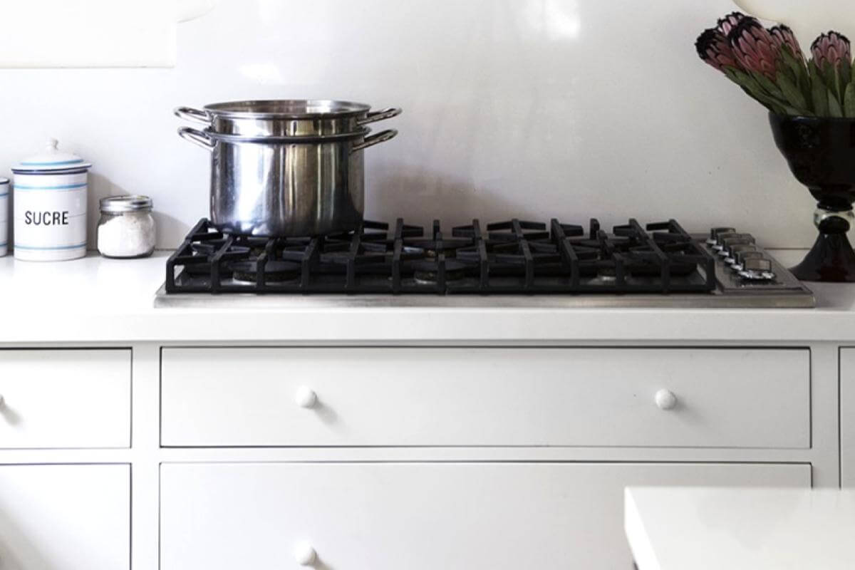 How to Store Your Dishware The Right Way | Best Dish Storage Tips