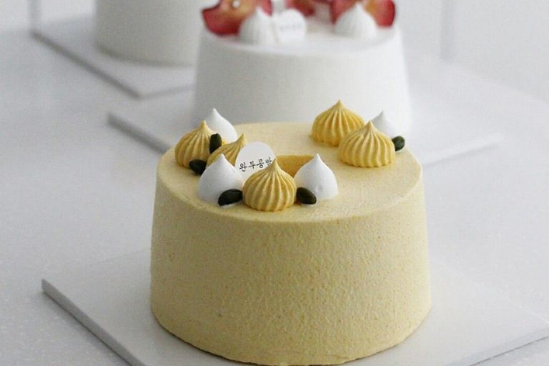 Easy Ways To Decorate Your Chiffon Cake 2022