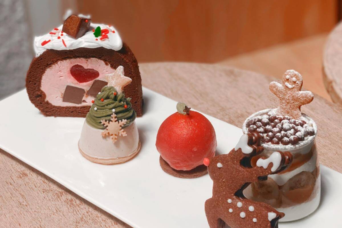 KAKIYUKI Christmas-themed Shaved Ice, Mochi!