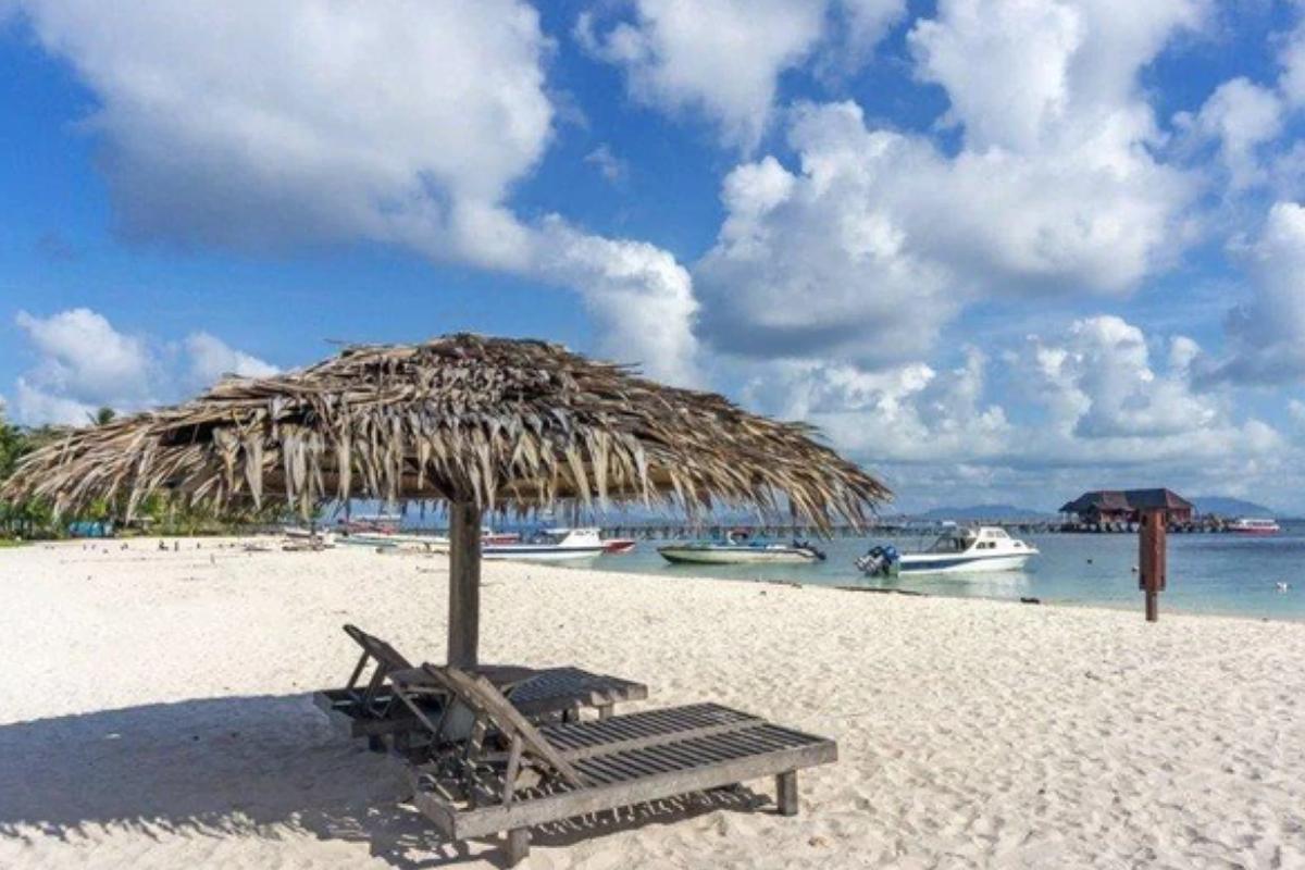 10 Pantai Menarik di Malaysia 2023 | Menarik & Best