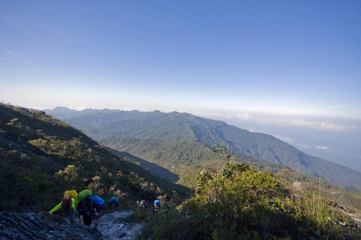 Top 8 Best Hiking Spots You Should Try in Malaysia 2022 | Hiking